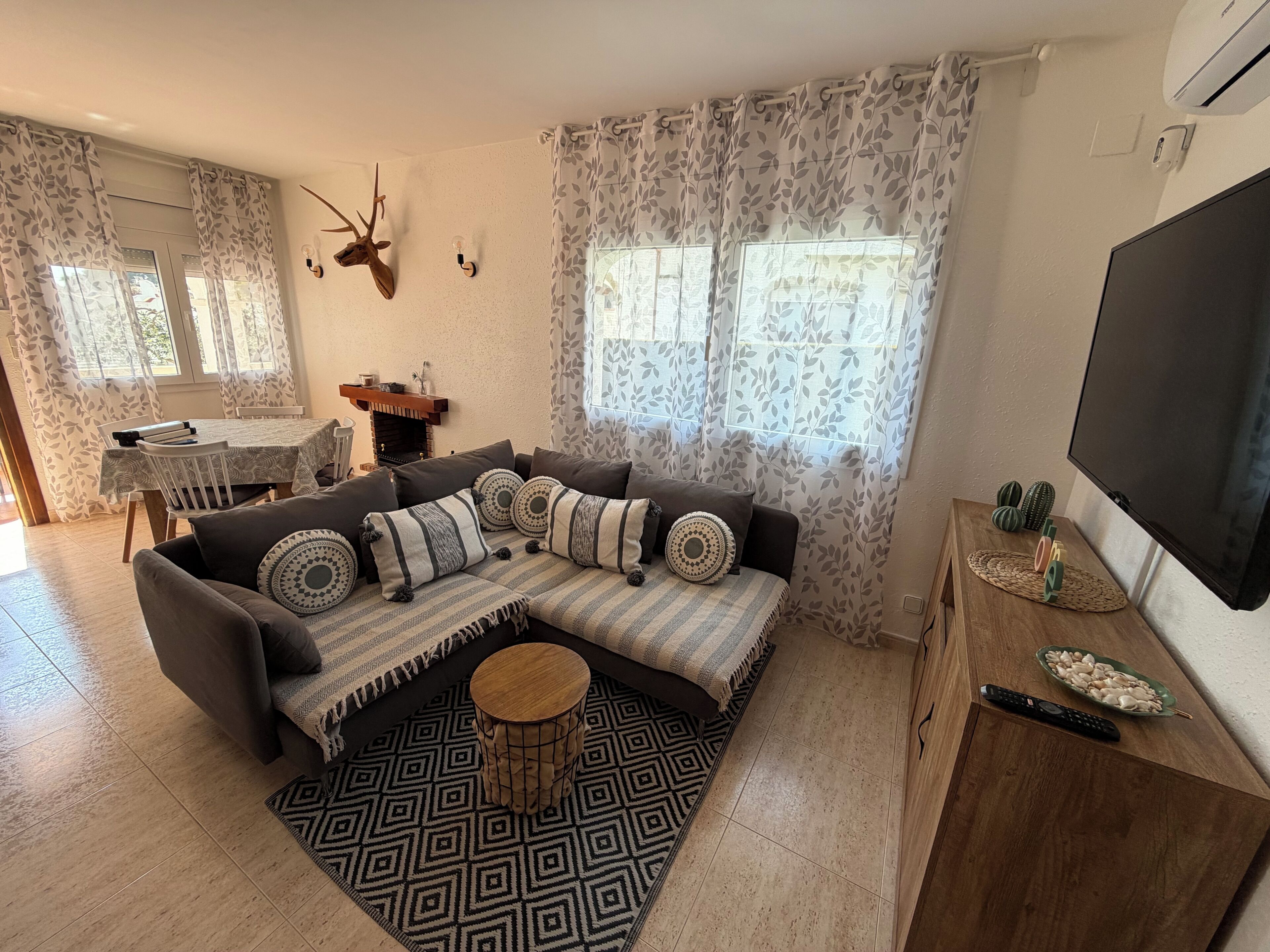 Semi-detached House In A Quiet Area - Mont-roig del Camp