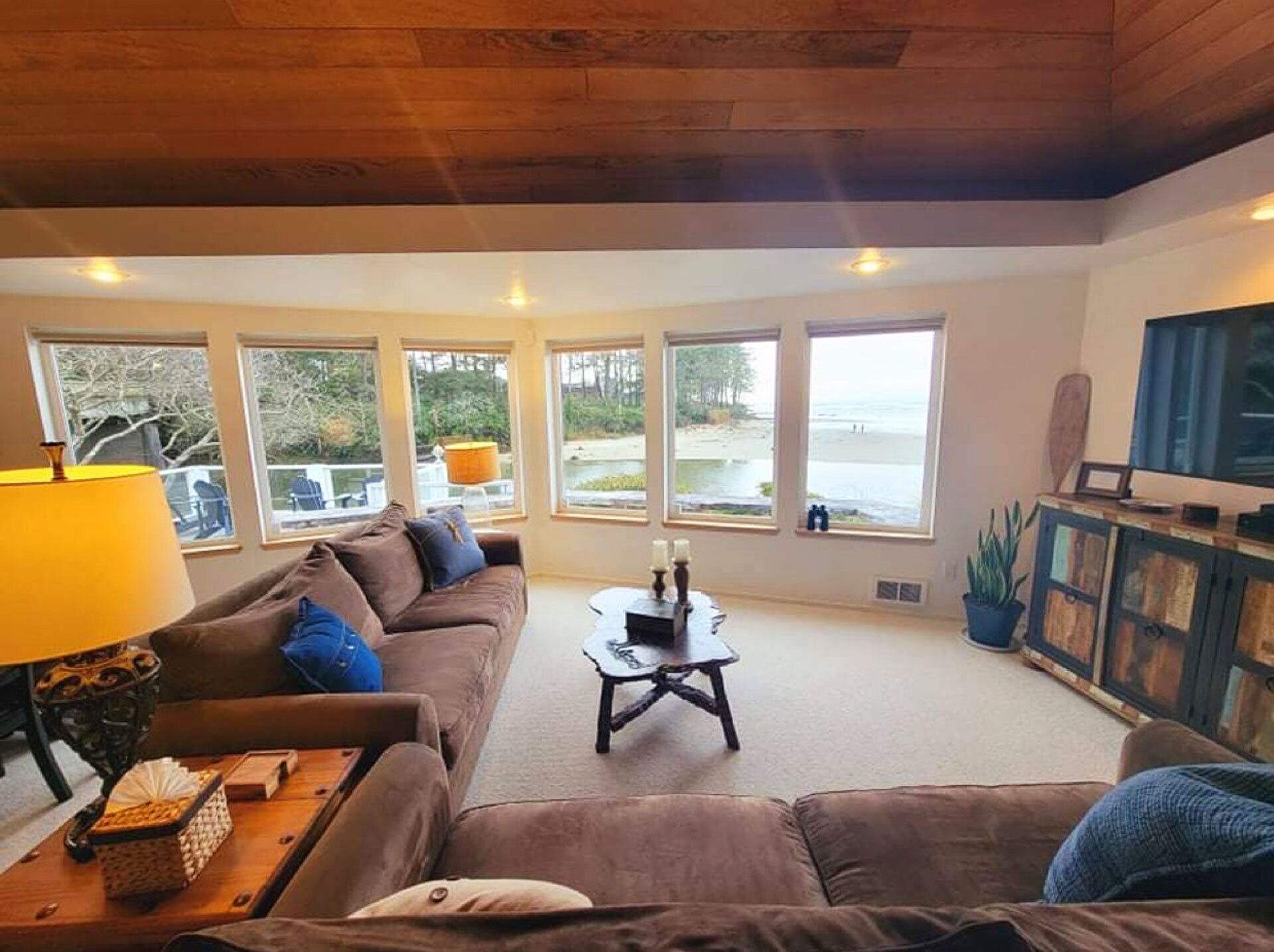 River Bend House, Where The River Meets The Ocean!  No Pet Rental. - Yachats, OR