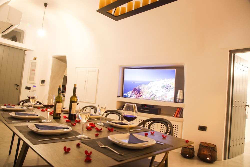 My Bozer Cave Villa - Santorini