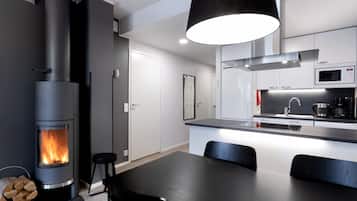 Apartamento, 2 quartos (53m2) | Sala de jantar