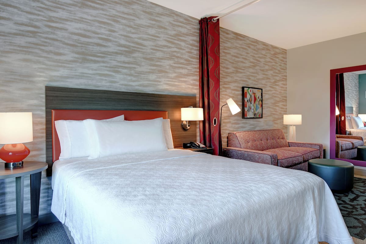 Secretária, secretária adequada para computadores portáteis