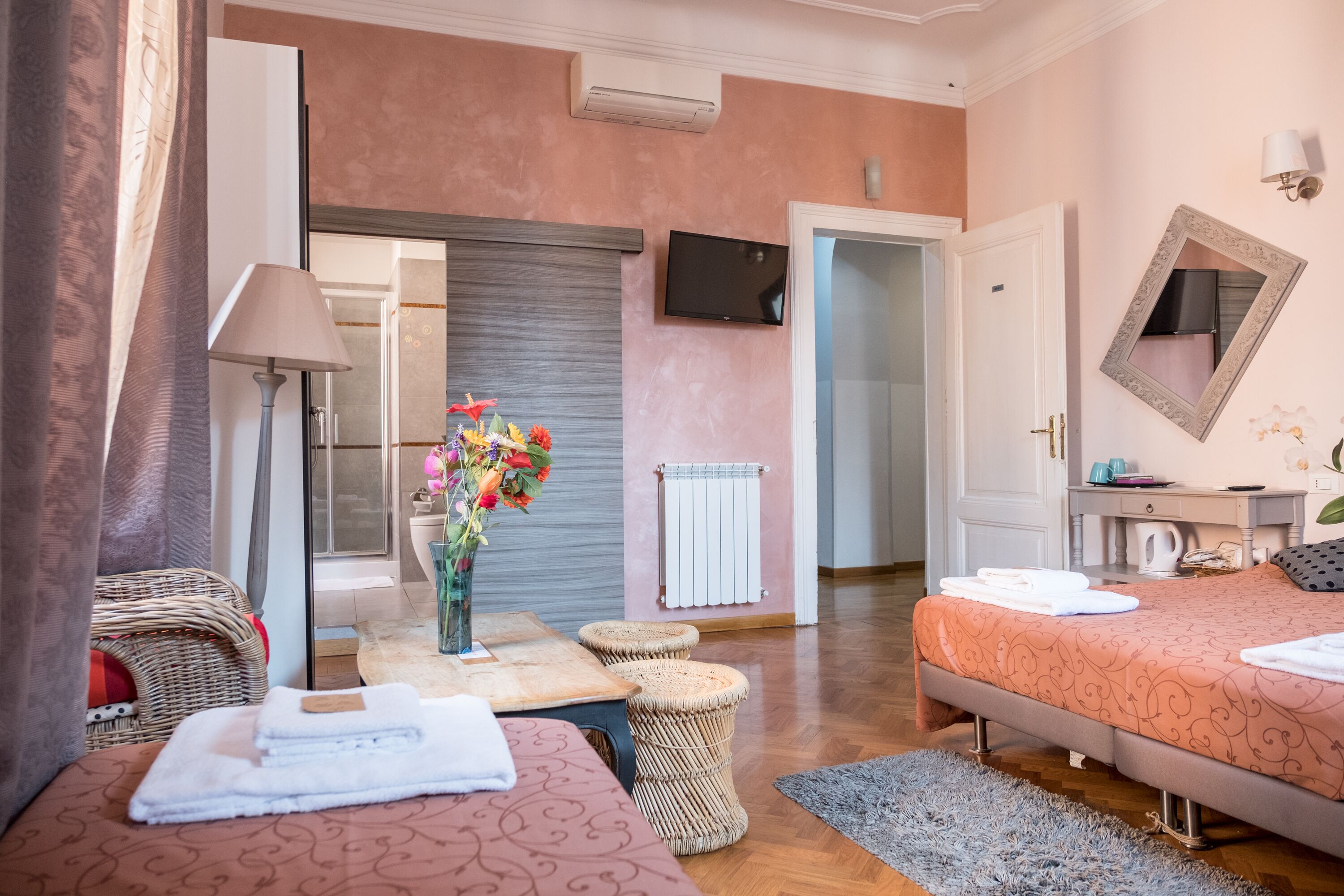 Rome Hotel Near Train Station 5 Star Rome Accessible Hotel Termini