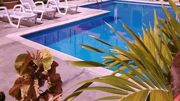 Dormitório compartilhado, 1 quarto, terraço | Piscina | Piscina externa