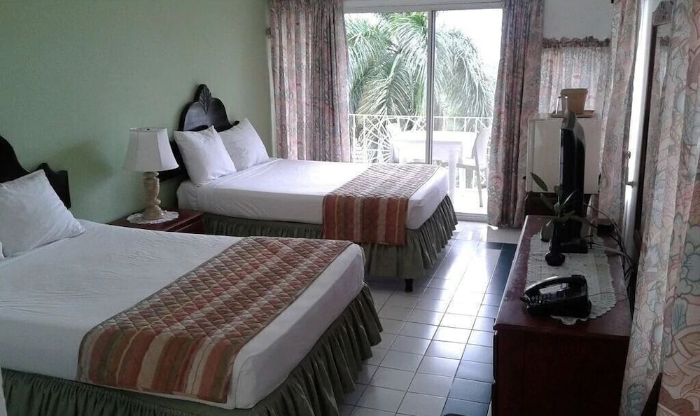 Montego Bay Best Kept Secret 1 B/r Apartments - - Montego Bay