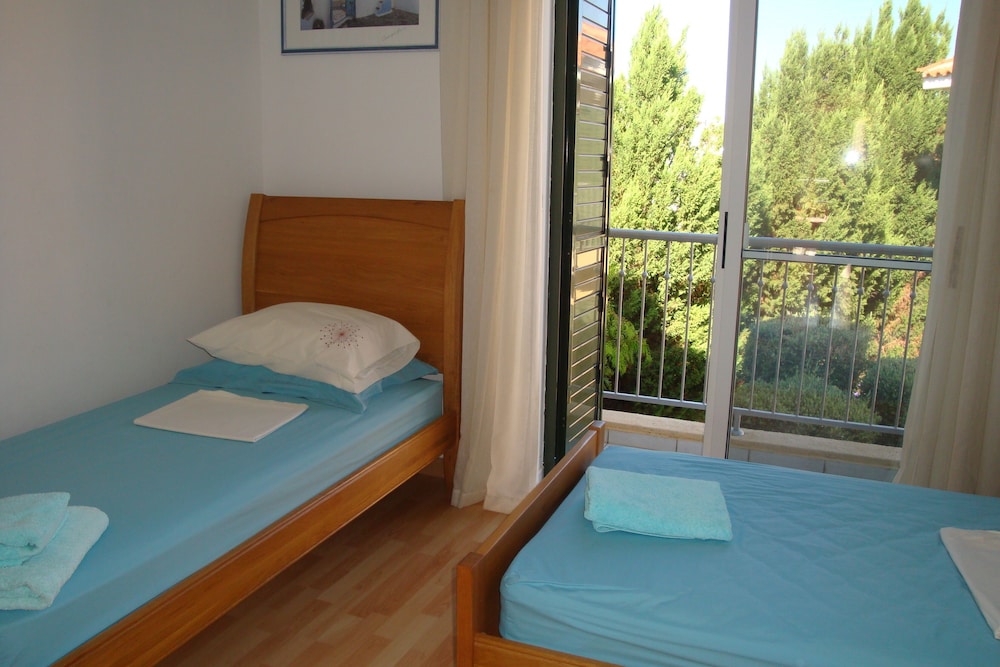 Polis Villa 2 Bedrooms 2 Bathrooms Communal Pool & Internet - Полис
