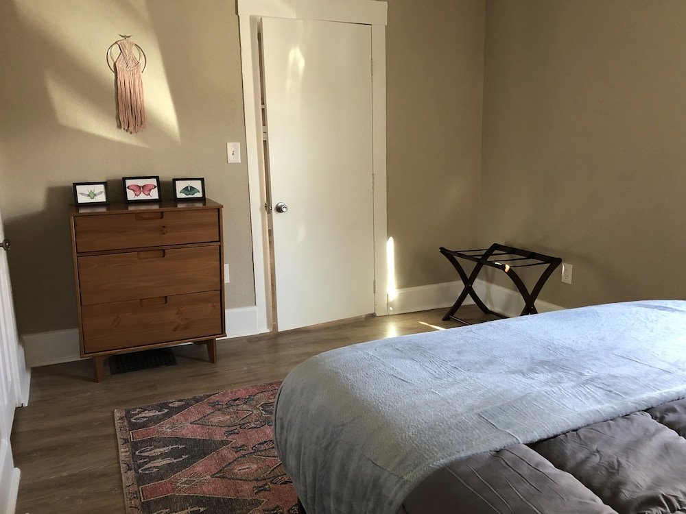Charmer On 2nd - Beautiful Home 2 Blocks From Main - Trinidad, CO
