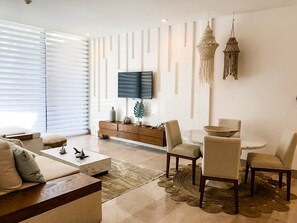 Apartamento, várias camas, vista para o jardim (OCC21- Oceana Amazing 3 bedrooms) | Sala de estar | Televisor 