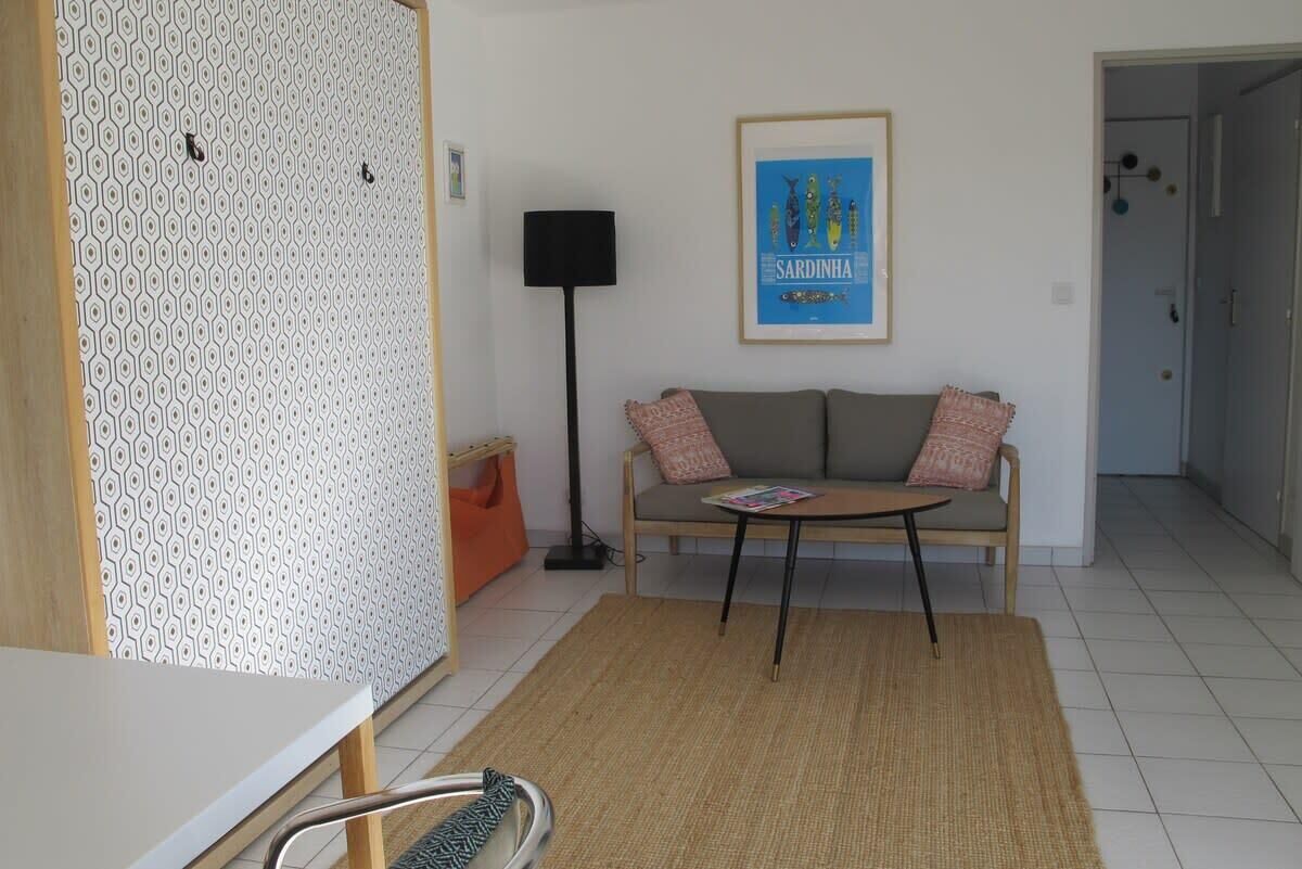 Superbe Appartement T2 Cabine Au Bord De La Plage - Agay Plage
