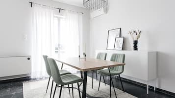 Apartamento Standard | Refeições no quarto