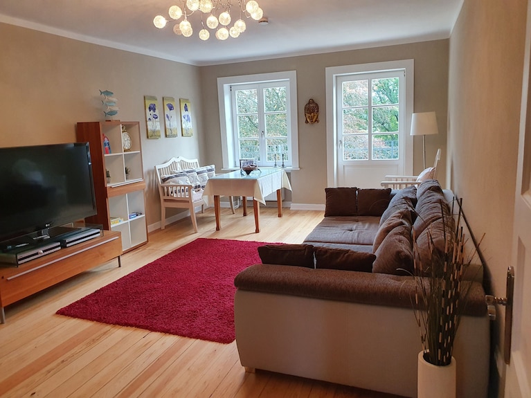 Apartment In Charming Turn-of-the-century Old Town Villa - Elmshorn