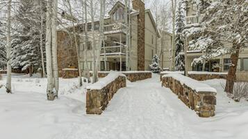 Apartamento (4 Bedrooms) | Fachada