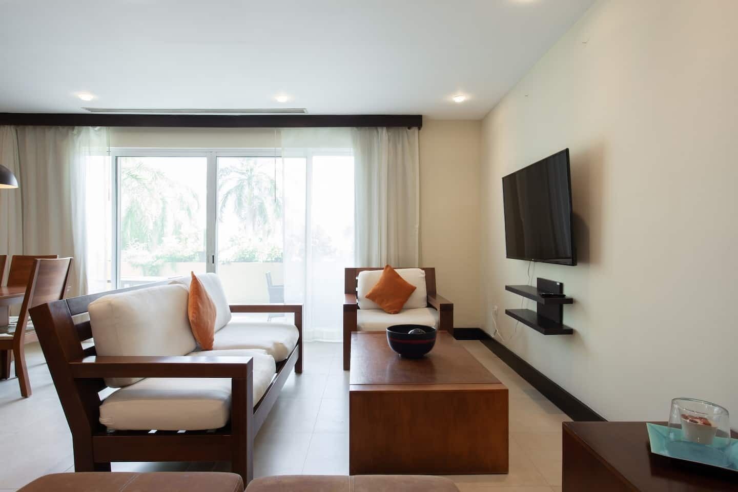 Fabulous Condo Steps From The Beach And 5th Ave, Rooftop Pool - Playa del Carmen