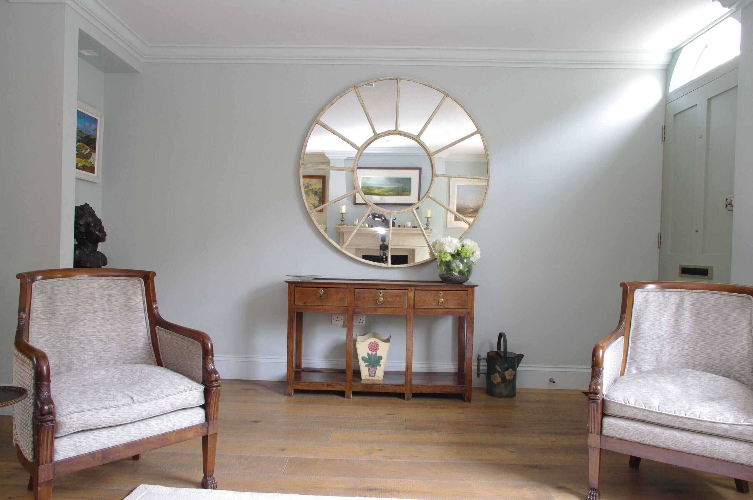 Elegant Chelsea Townhouse On Quaint Street - London