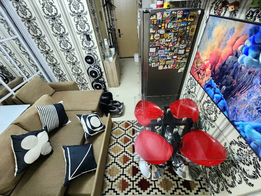 Studio Apartment | Sala de estar | Smart TV de 50 de polegadas com canais digitais, televisor, Netflix