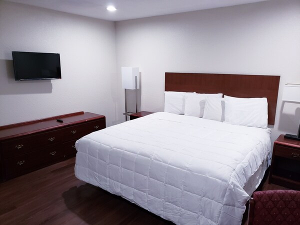 Clear Lakes Inn - Texas