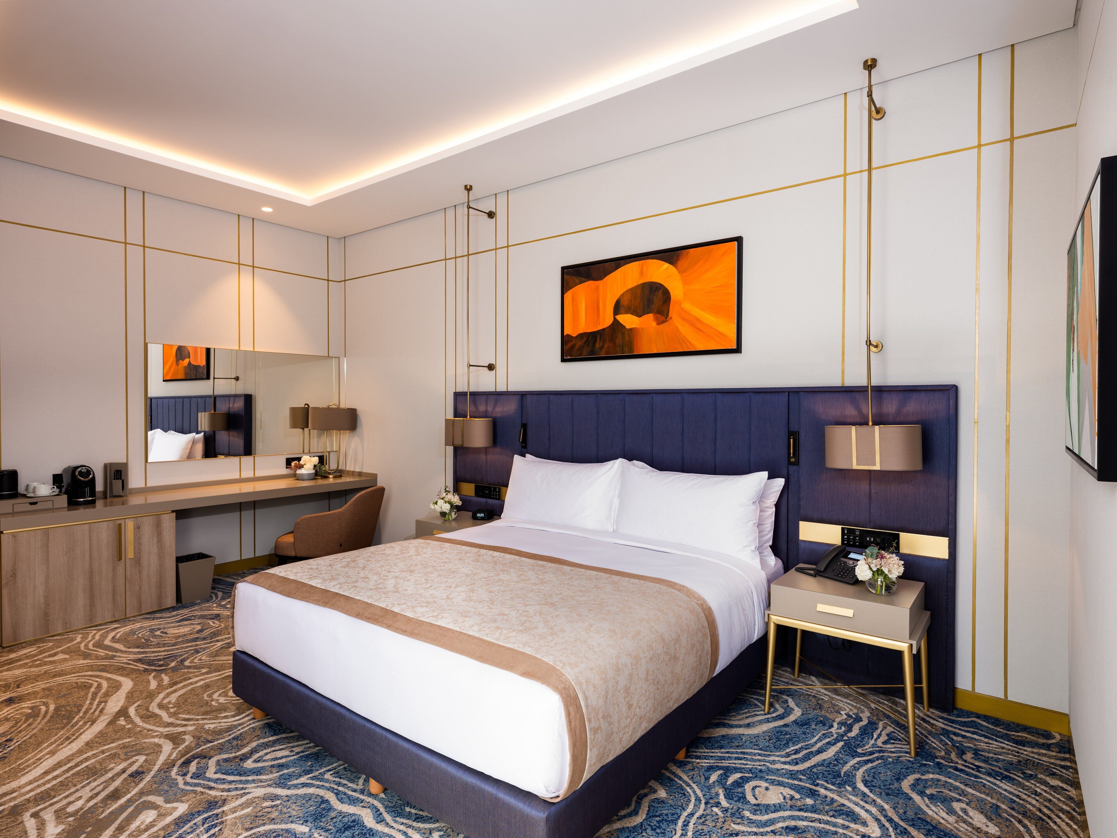 Roupa hipoalergénica, minibar, cofre no quarto, quartos insonorizados 