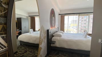 Quarto Duplo de Luxo | Cofre no quarto, secretária, Wi-fi grátis, roupa de cama fornecida