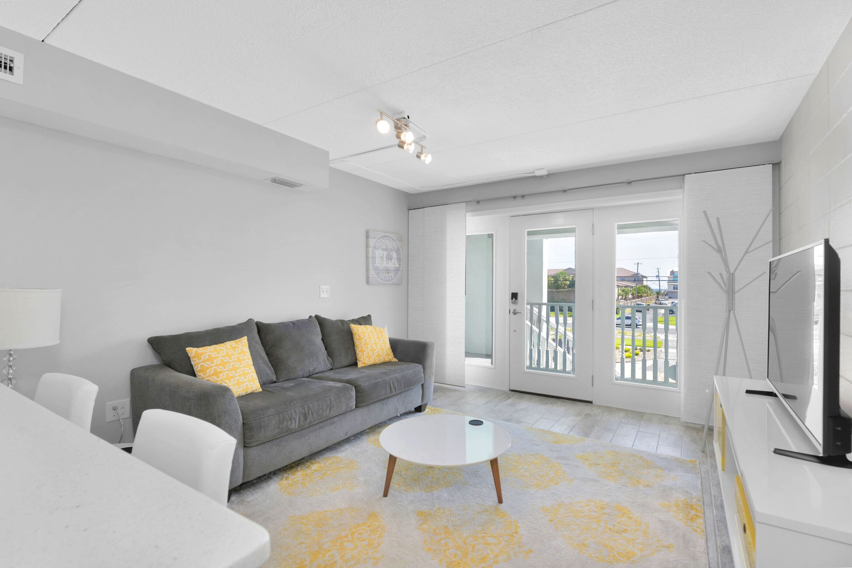 After A Sun Soaked Day On Navarre Beach, Come Back To Relax At Sun Cottage! - Navarre Beach, FL