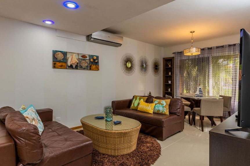 3 Bedroom Townhome Close To Beach! Great For Family - Aruba