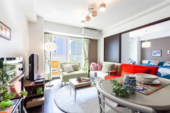 Apartamento, não fumadores | Sala de estar | TV de ecrã plano