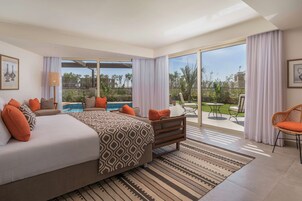 Frigobar, cofres nos quartos, berços grátis, Wi-Fi de cortesia