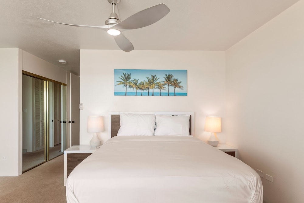 Oceanfront 2bd Condo With Stunning Finishes - Maui, HI