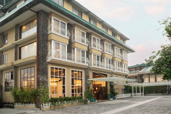 The Fern Brentwood Mussoorie, Series By Marriott - Mussoorie