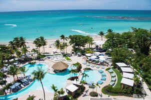 4 piscinas exteriores, da(s) 7:00 à(s) 21:00, espreguiçadeiras 