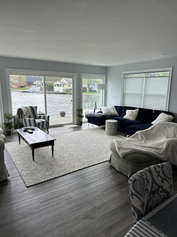 Lake House, One Hour From Nyc - Brotherhood, America's Oldest Winery