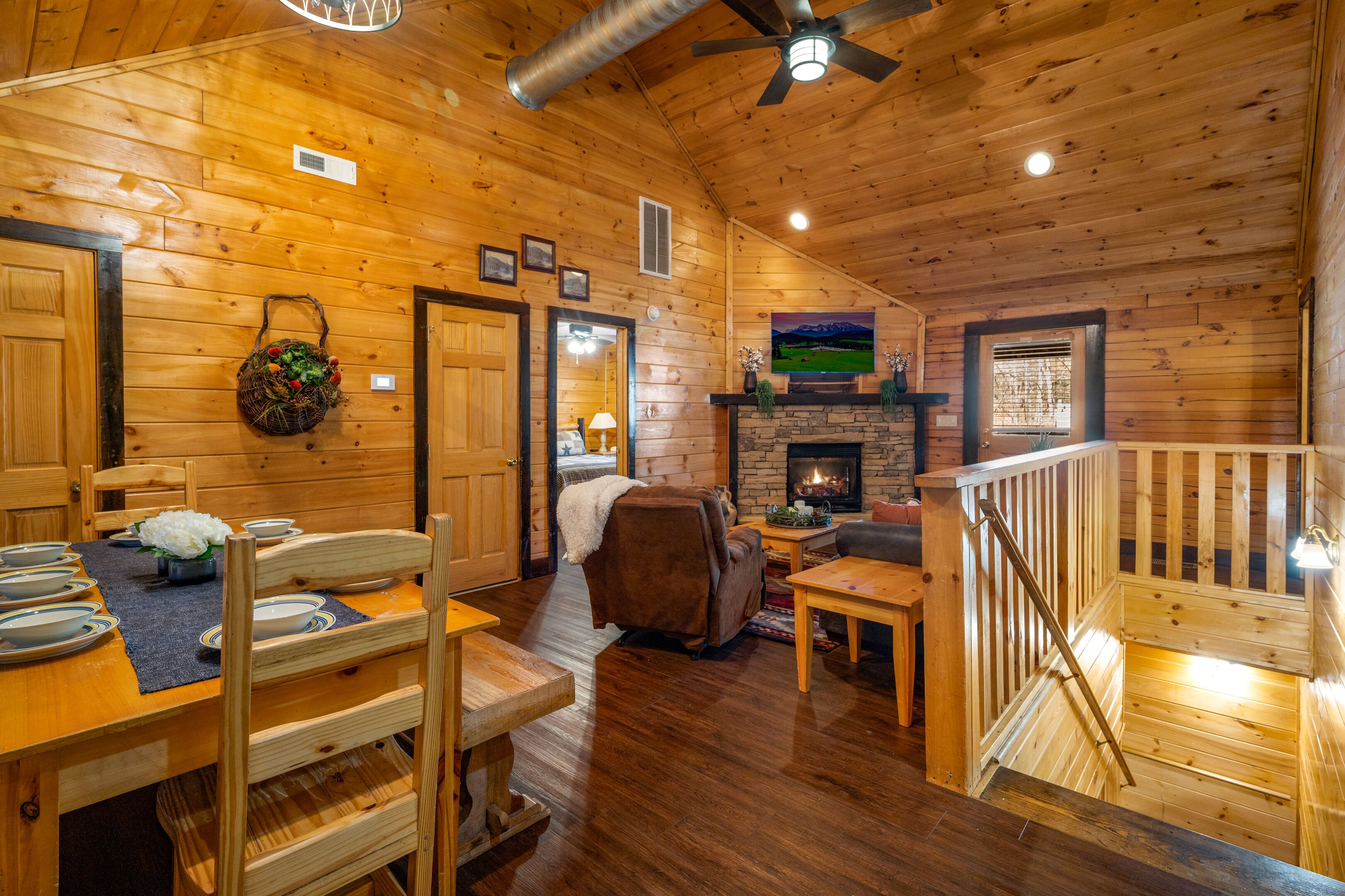 Can't Beat Location - In The Heart Of Pigeon Forge - Great Smoky Mountains National Park