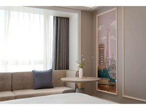 Quarto Standard, 1 cama king-size | Minibar, Wi-fi grátis