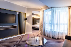 Quarto casal standard | Quartos à prova de som, Wi-Fi de cortesia