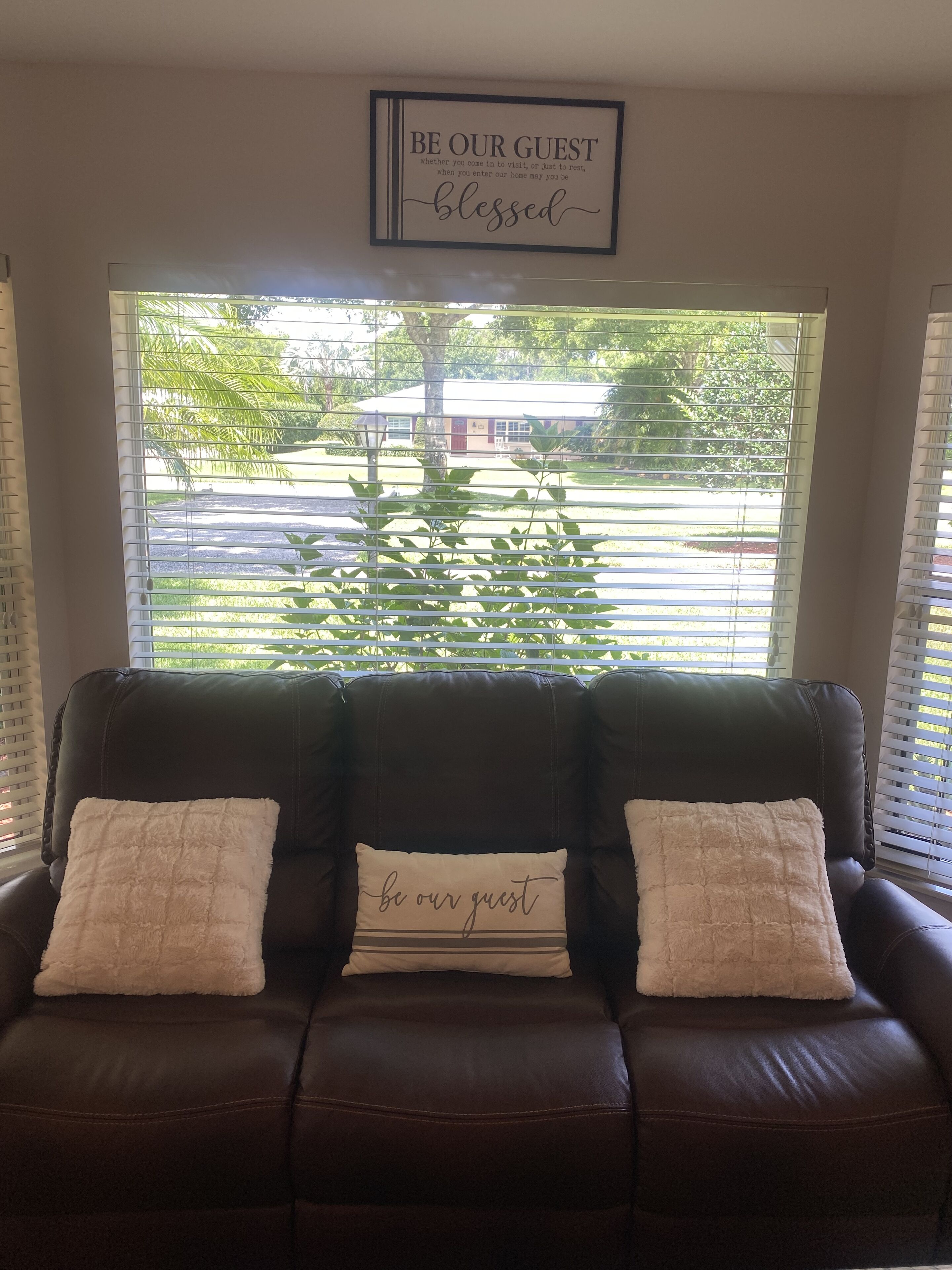 "Another Day In Paradise" Cozy, Quaint 2-1 Cottage In A Serene Relaxing Setting - Vero Beach, FL