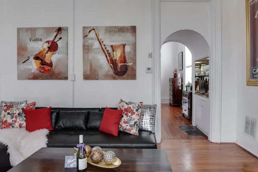 Downtown Memphis 2 Br Eleanor Rigby Suite Apt 101 - Memphis, TN