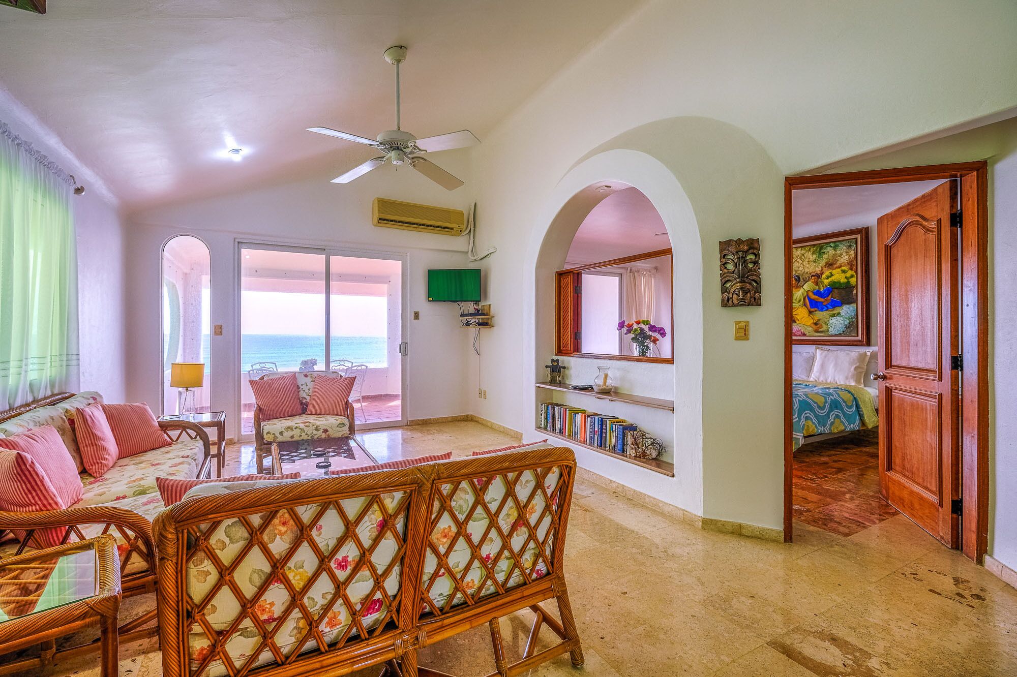 Affordable Penthouse Unit Right On The Beach With Amazing Ocean Views - Akumal