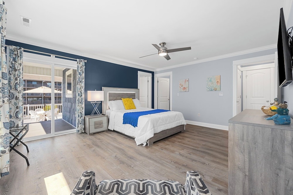 Spacious Home With Private Pool, Steps From The Beach & Marsh Views - Myrtle Beach, SC