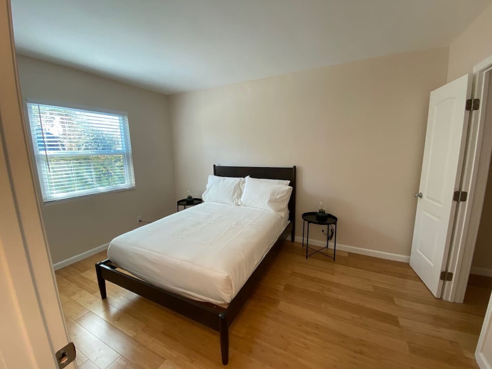 Westside Turnkey 2 Bd Apt #1 - Santa Mónica, CA