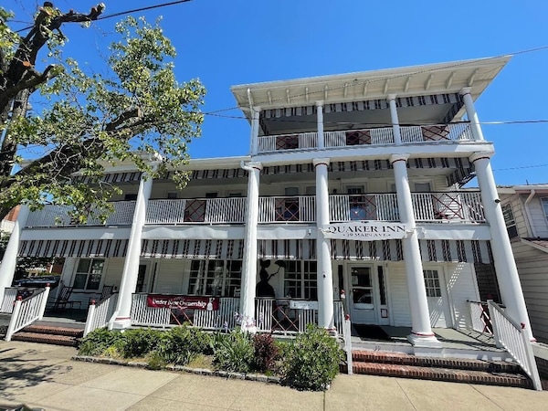 Quaker Inn - Belmar, NJ