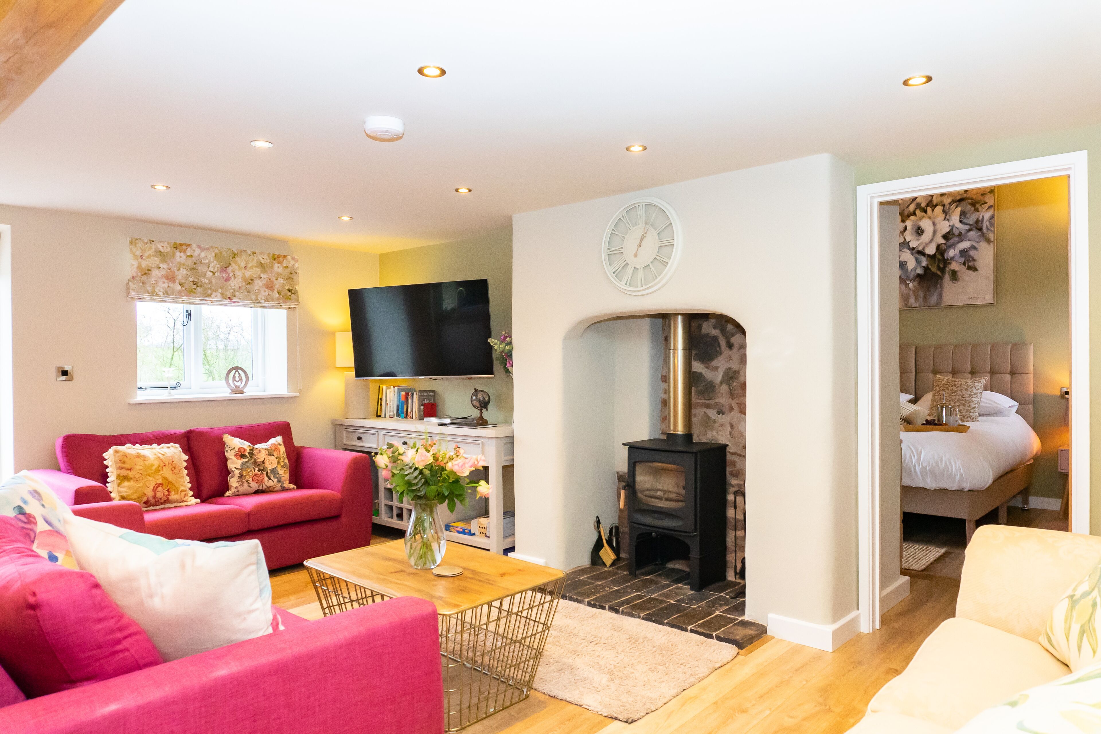 Hot Tub Staycation, Country Escape, Log Burner - Shropshire