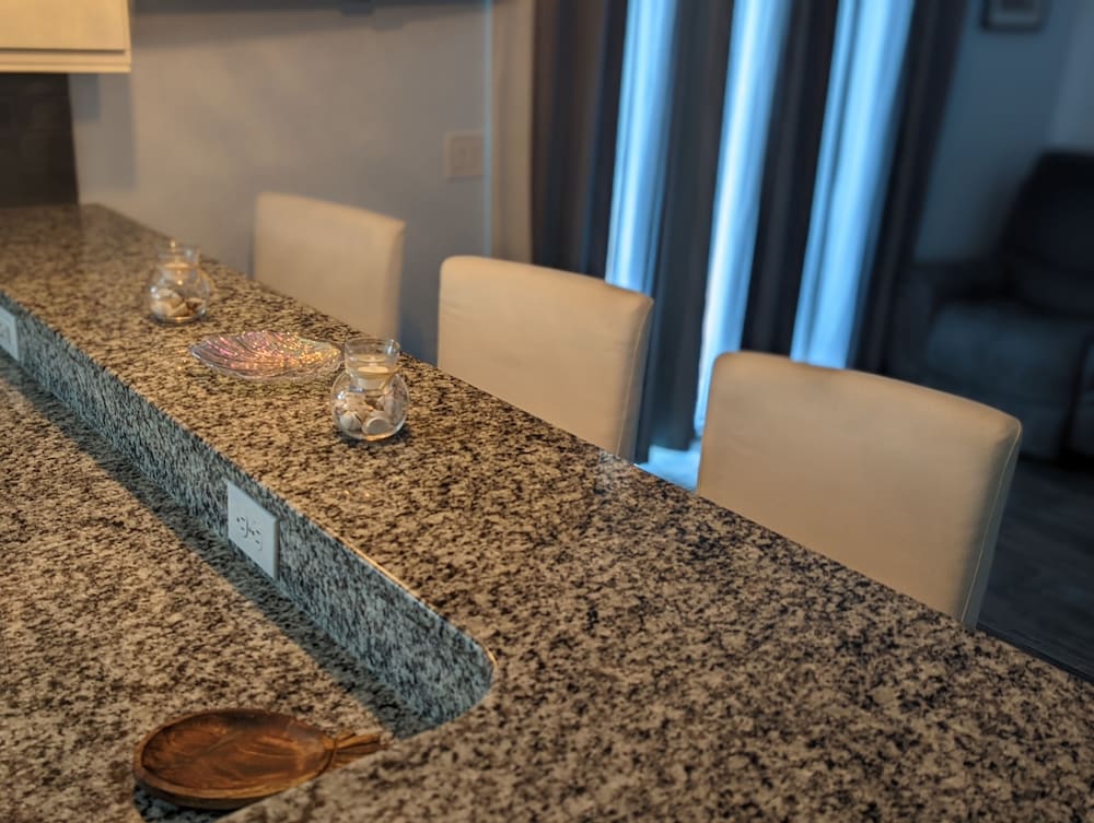 Sun & Surf Beach House - Family Friendly - Steps To The Beach - New Smyrna Beach, FL