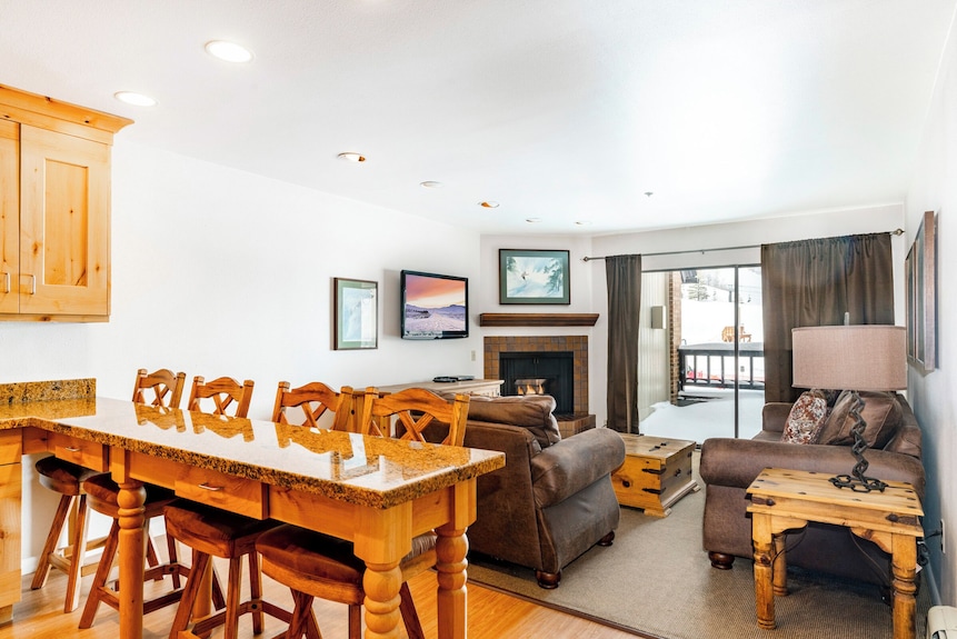 Village Loft 26 | Ski-in/out | Overlooks Lifts & Skiing | Balcony | Kitchen | Fireplace - Park City, UT