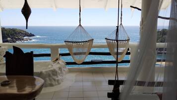 Suite-Estúdio Deluxe (Suite Elisa) | 1 quarto, com decoração personalizada, com mobília individualizada