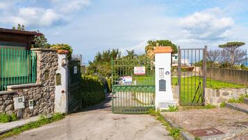 Entrada do alojamento