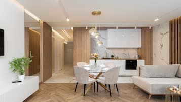 Apartamento Exclusivo | Sala de estar | TV de ecrã plano