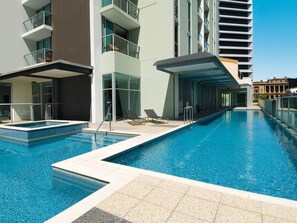 Apartamento, acessível | 2 quartos, espaço de trabalho para notebook