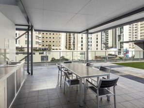 Apartamento, acessível | 2 quartos, espaço de trabalho para notebook