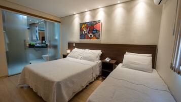 Suite Superior | Minibar, secretária, ferro/tábua de engomar, Wi-fi grátis