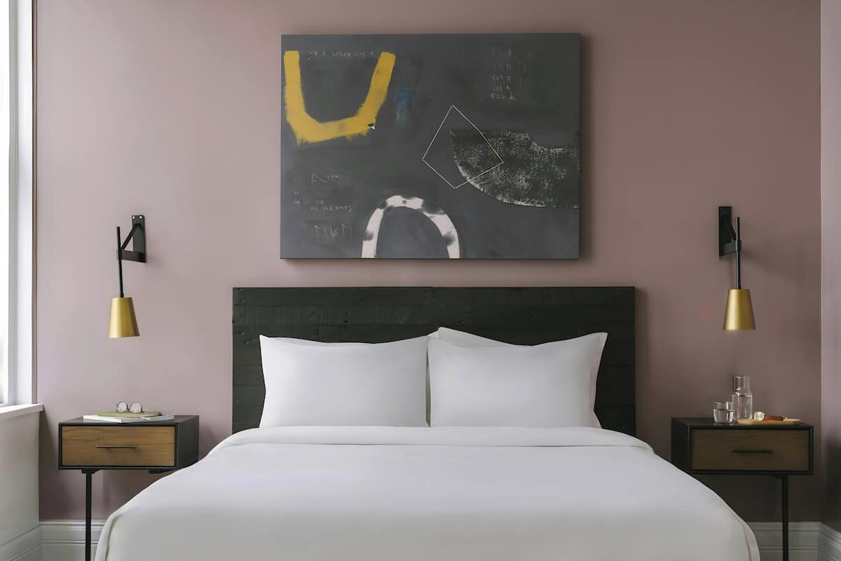 Com decoração personalizada, com mobília individualizada