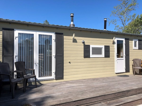 Chalet In Wiringherlant With Garden Terrace - Texel