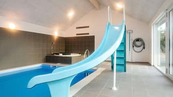 Casa | Piscina | Piscina interior, piscina exterior